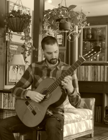 Faculty of the Month: Brian Green, Guitar